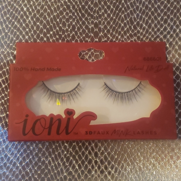 Cala | Makeup | Ioni 3d Faux Mink Posh Lashes Natural Lite | Poshmark